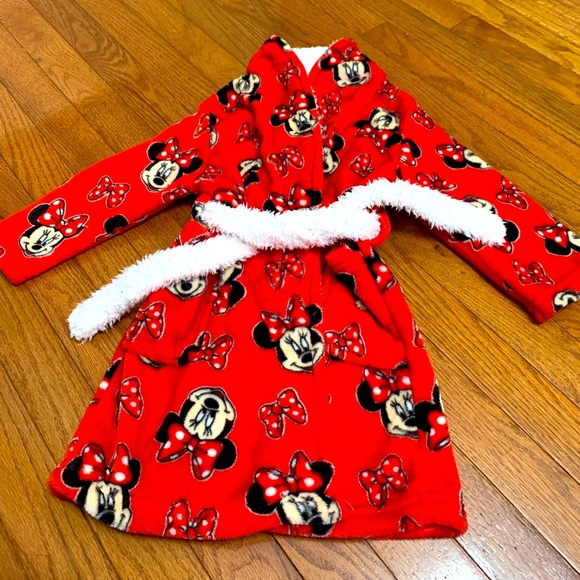 Disney | Pajamas | Minnie Mouse Fleece Robe | Poshmark